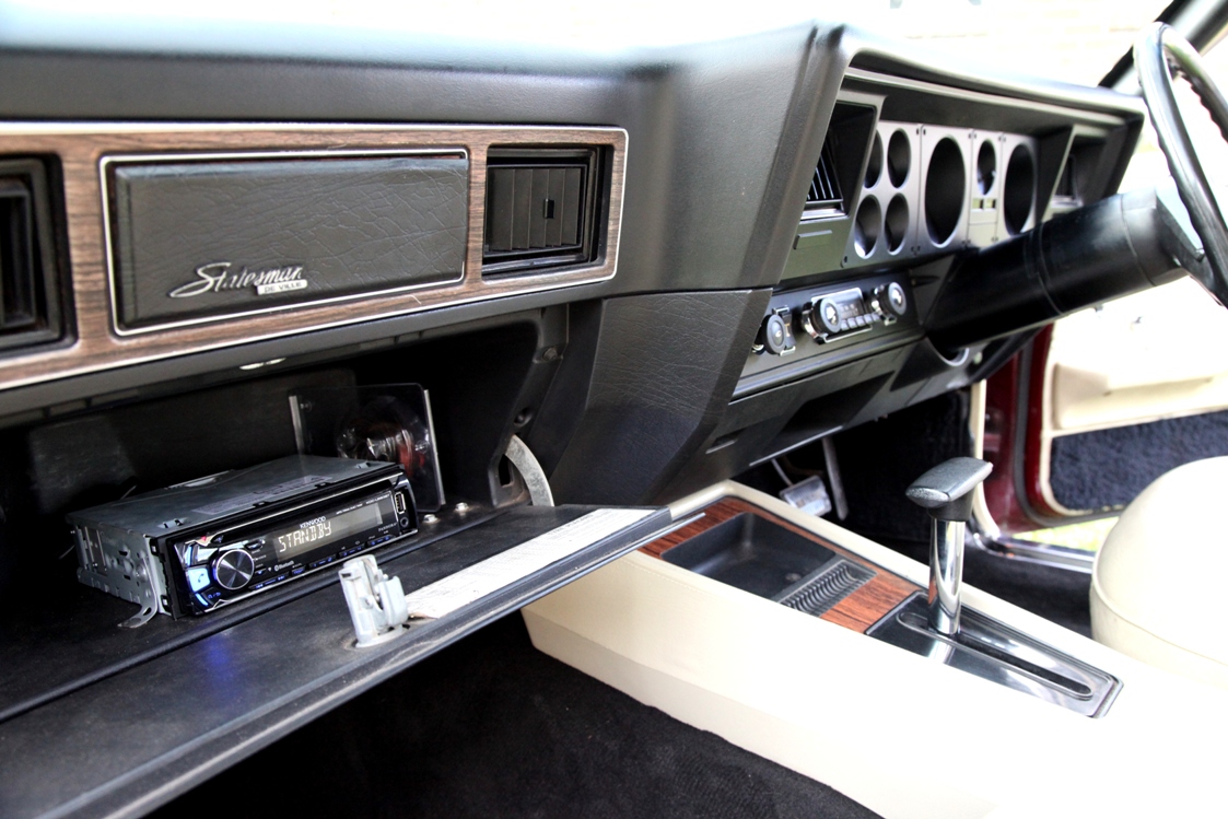 Holden HX Statesman, 308ci - East Coast Car Excellence