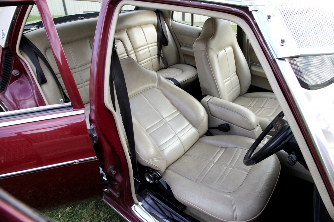 Holden HX Statesman, 308ci - East Coast Car Excellence